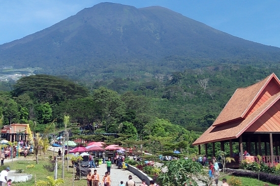 Jangan Dulu Liburan Ke Gunung Dempo, Ini Penyebabnya. – Bengkulupost.id